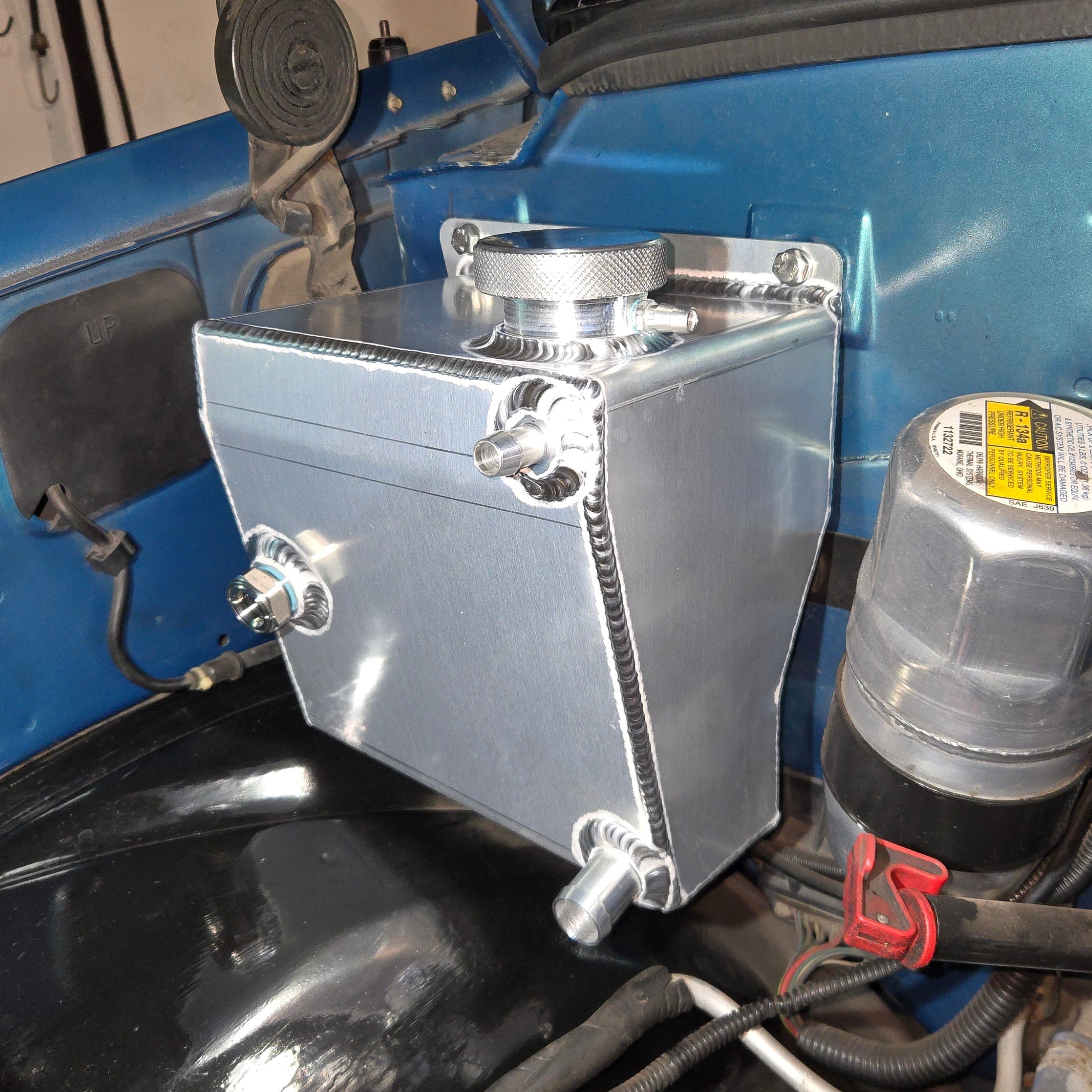 1988-1998 GMT400 (C/K1500) Pressurized Surge Tank – Kloc Fabrication
